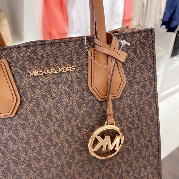Michael Kors | Bags | Michael Kors Mercer Medium Logo Crossbody Bag ...